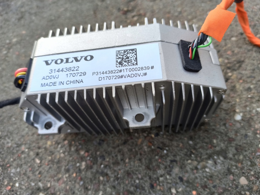 Volvo XC90 V90 S90 II przetwornica napięcia 230V - 10082716409 ...