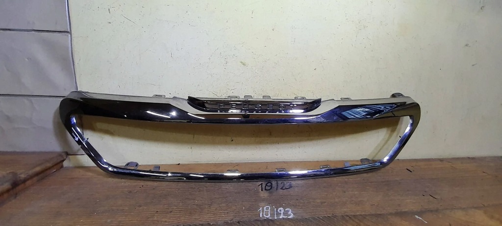 ramka chrom grill atrapa Peugeot 308 II T9 - 14512840807 - oficjalne ...