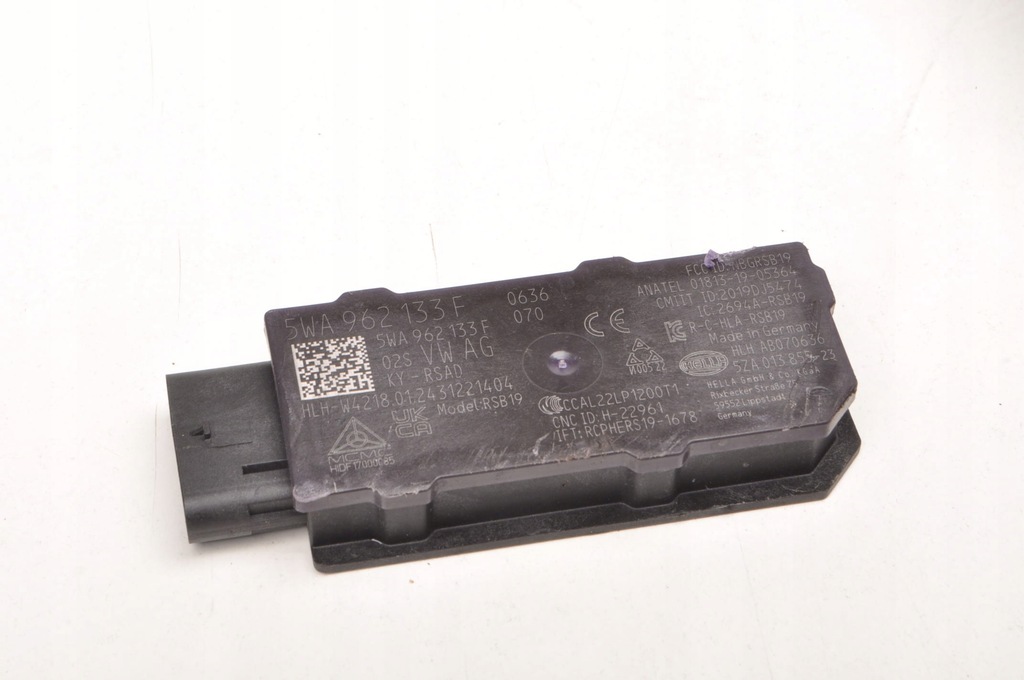 CUPRA LEON SKODA ENYAQ CUPRA FORMENTOR WZMACNIACZ ANTENOWY 5WA962133F ...