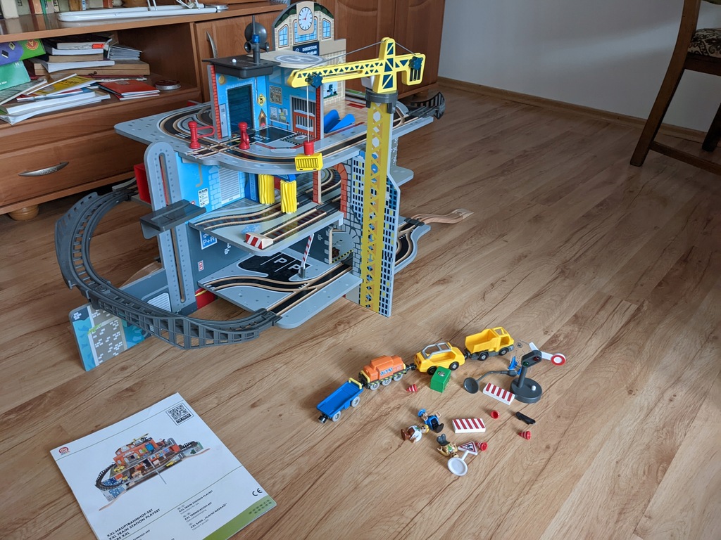 Playtive Play tive parking dworzec kolejowy xxl - 11884466901 ...