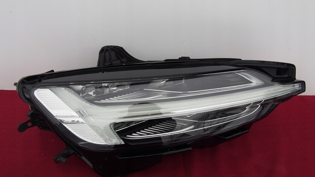 volvo S60 V60 lampa prawa przód FULL LED 32365340 - 14965710917 ...