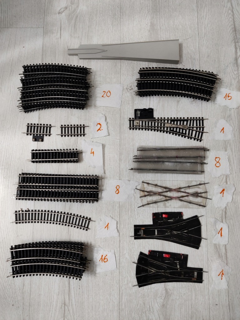 Tory kolejka PIKO 79 sztuk plus nastawiacz, H0 - 13077259809 - oficjalne archiwum Allegro