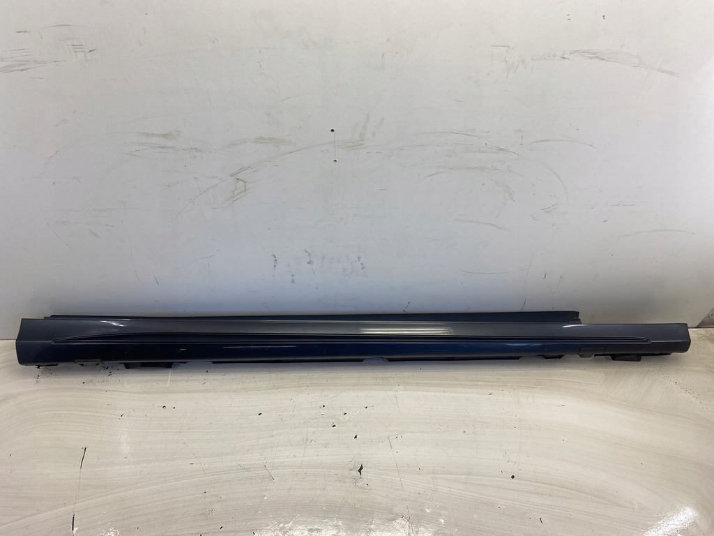 W205 LISTWA PROGOWA PRAWA + LEWA AMG W KOLOR 755 - 13068788383 ...