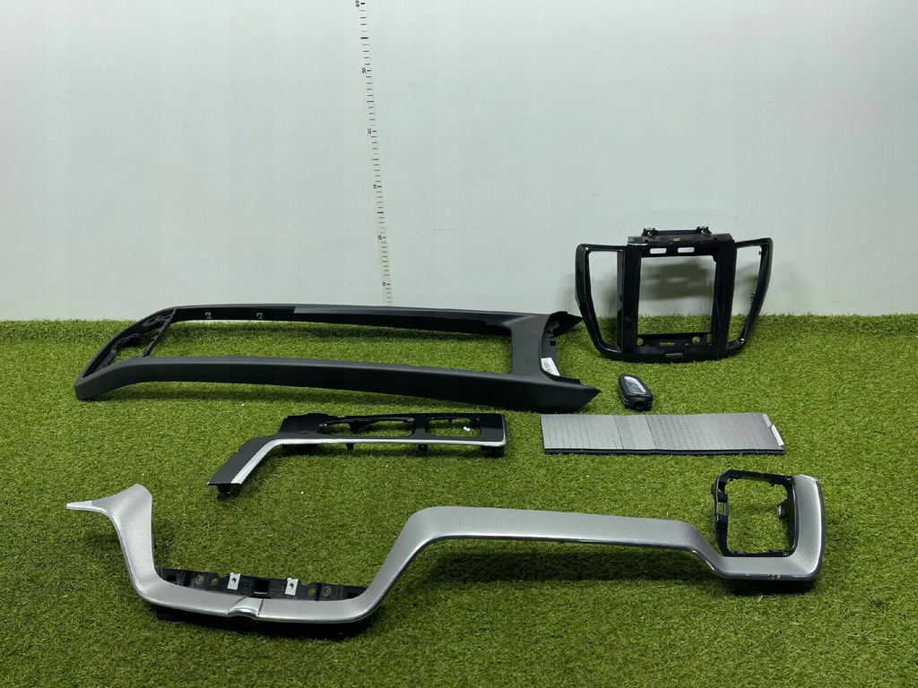 Konsola Dekor Tunel Volvo XC60 2 II Kokpit Roleta - 11533369514 ...