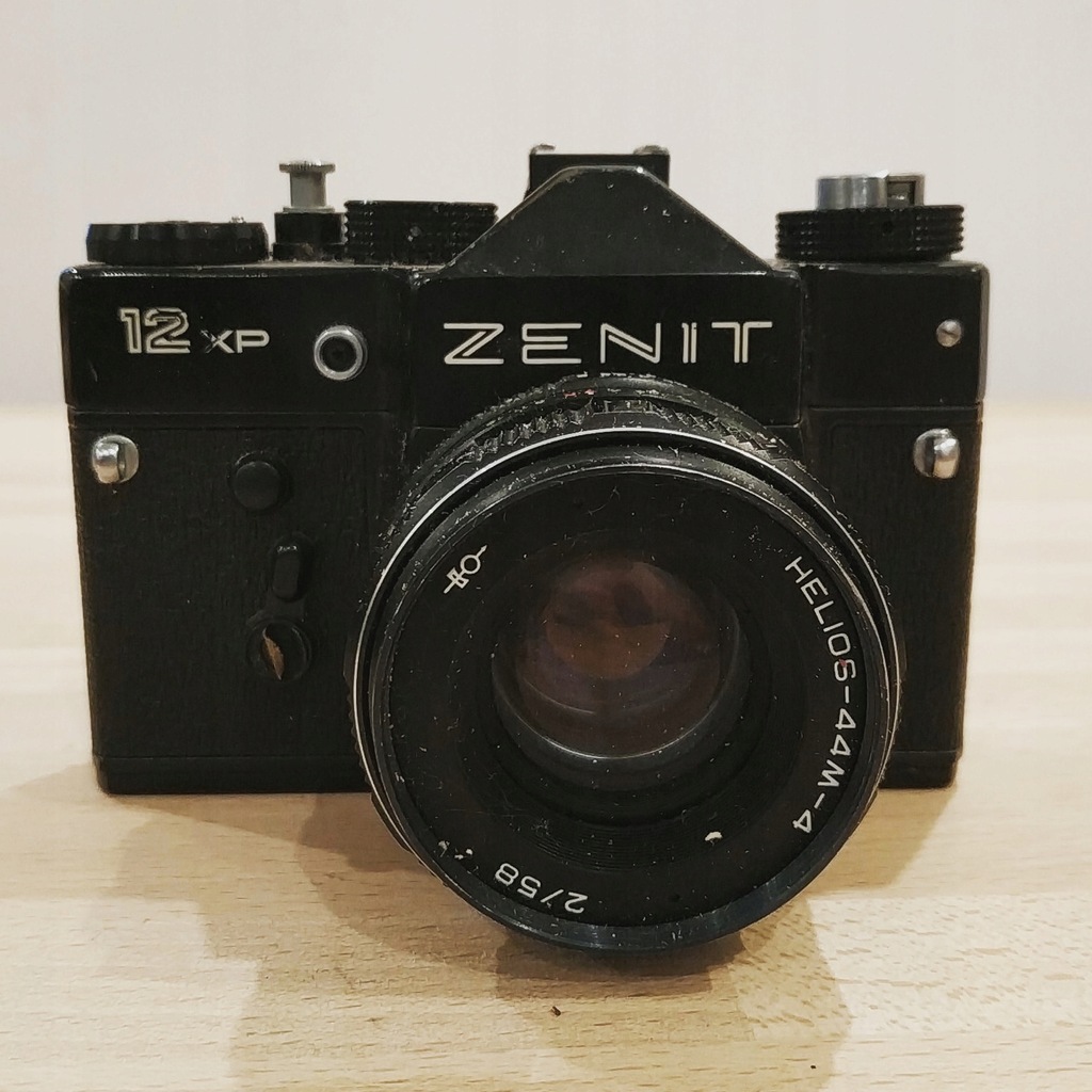 Aparat ZENIT 12XP z obiektywem HELIOS 44M-4 - 7794169580 - oficjalne ...