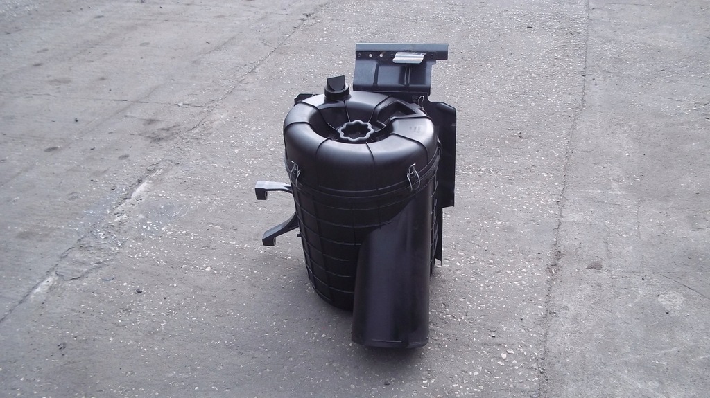 OBUDOWA FILTRA POWIETRZA SCANIA 1870001 - 12426563599 - oficjalne ...