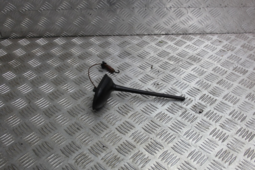 MERCEDES W245 ANTENA KOMPLET 1698203375 LIFT - 12726556073 - oficjalne ...