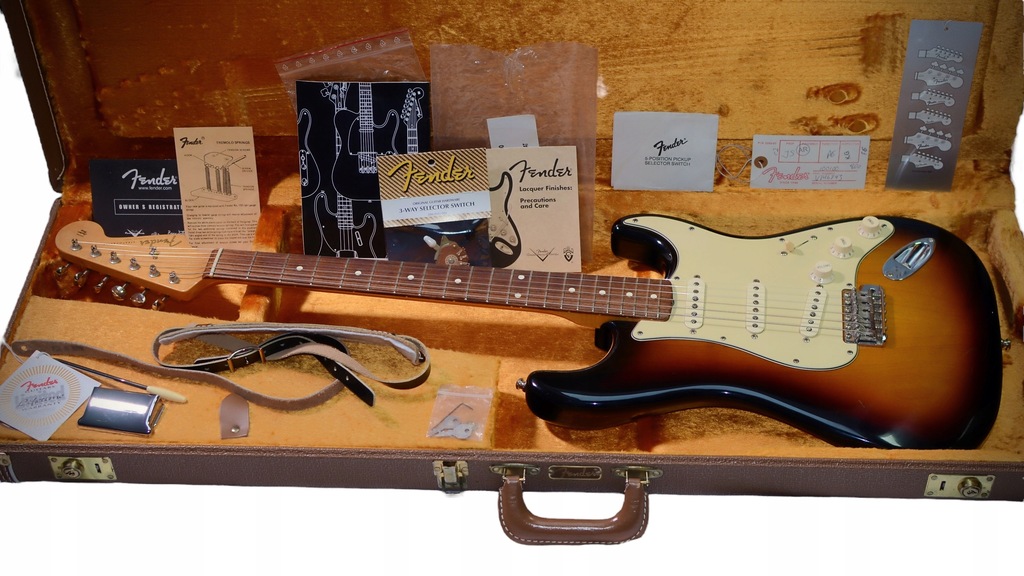 FENDER AMERICAN VINTAGE 62 AVRI Stratocaster z 2004 roku - 14998062842 ...
