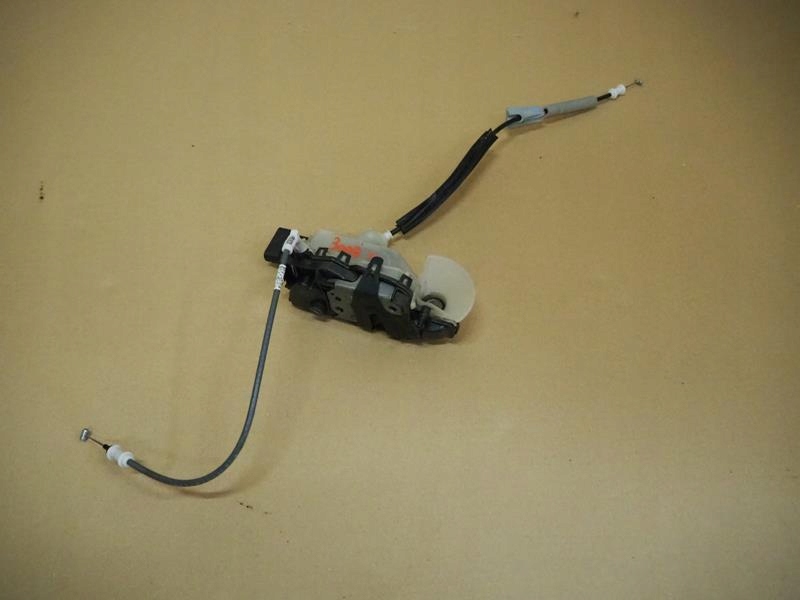 ZAMEK DRZWI LEWY PRZÓD PEUGEOT 3008 II - 11330796200 - oficjalne archiwum Allegro