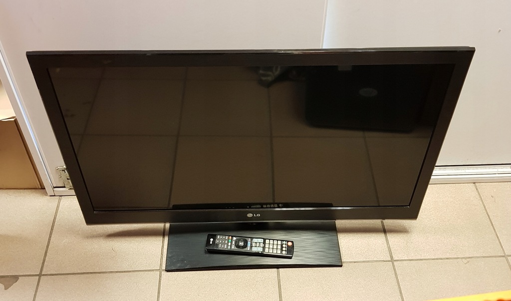 Telewizor LG 37'' 37LV375S + pilot - 12041148236 - oficjalne archiwum Allegro