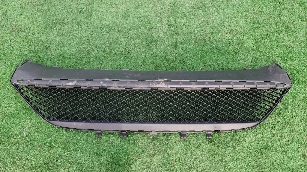 Mercedes-Benz W447 Kratka zderzaka przód Oryginalna AMG A4478851500 ...