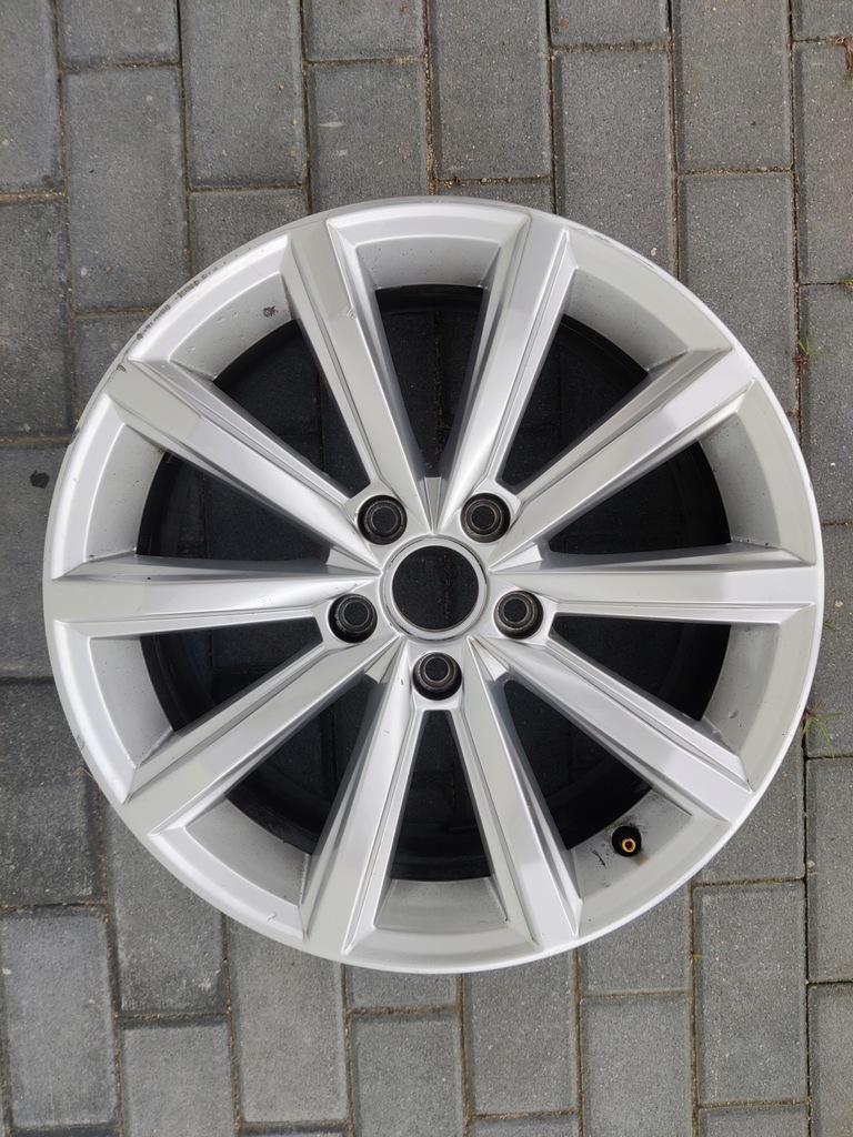 Felga aluminiowa Vw Passat B8 17 cali - 12357389771 - oficjalne archiwum Allegro
