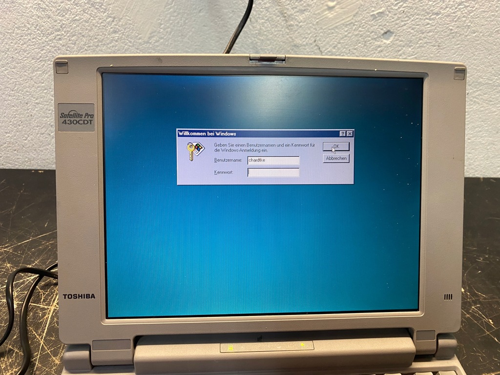 Retro Laptop Toshiba Sattelite Pro 430CDT - 13889076640 - oficjalne ...