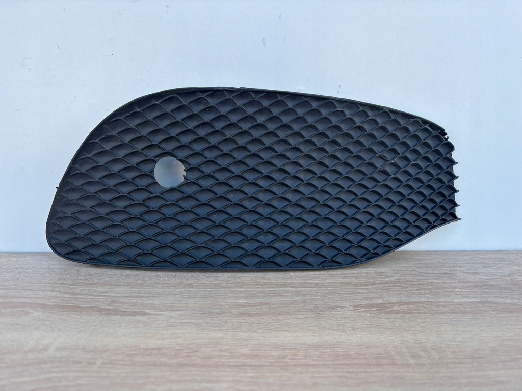 MERCEDES E-KLASA W213 PRAWA KRATKA ZDERZAKA ZAŚLEPKA A2138851600 K86 ...