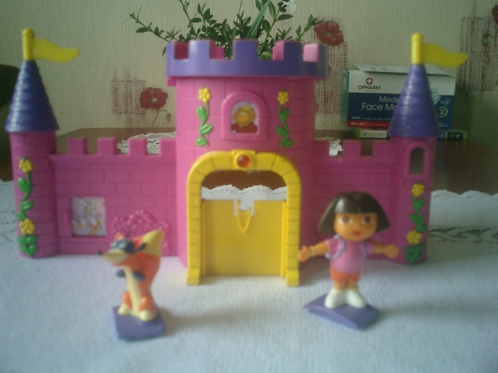 Dora Zamek z bajki Dora Poznaje Swiat figurki - 10902701527 - oficjalne ...