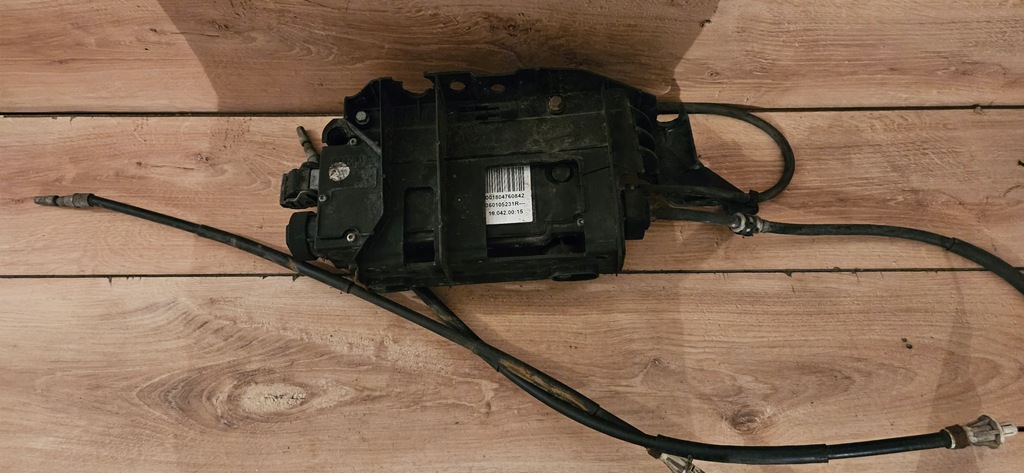 MECHANIZM HAMULCA RĘCZNEGO ELEKTRYCZNY RENAULT SCENIC II 2 360105231R - 14685921557 - oficjalne ...