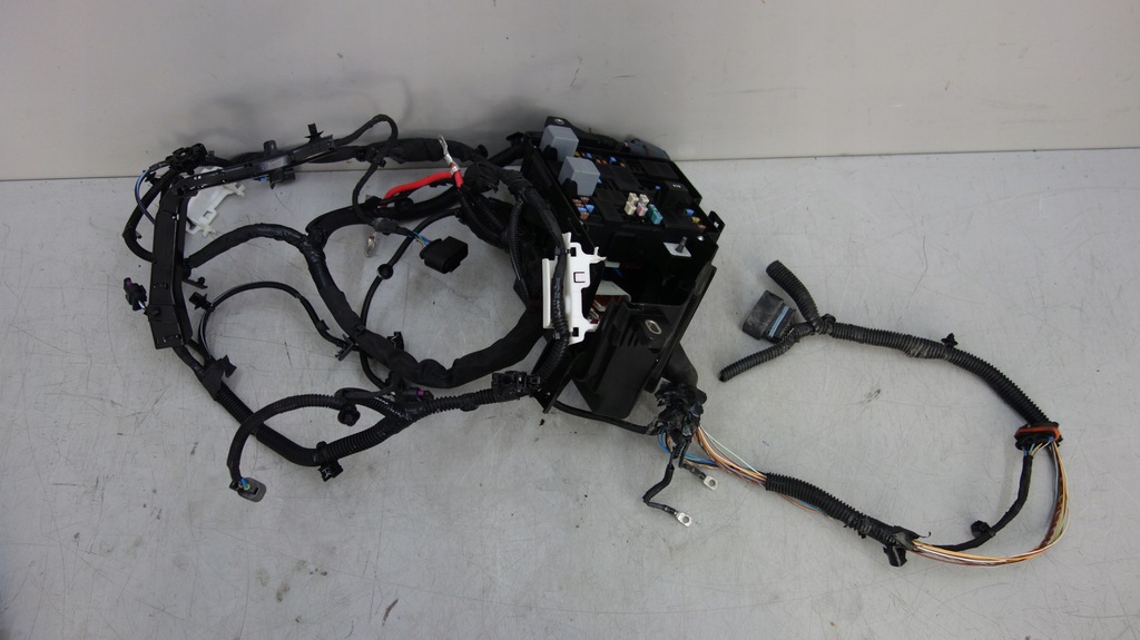 VOLVO XC90 V90 SKRZYNKA WIAZKA 31398000 - 8948494634 - oficjalne ...