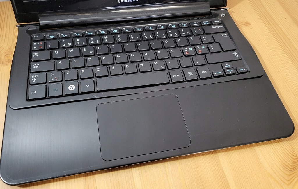 Laptop Samsung NP900X3A Intel Core i5 2537M - 13144042636 - oficjalne ...