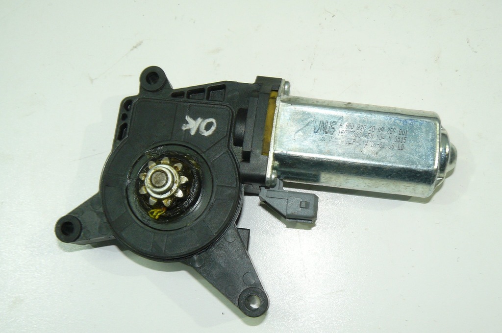 MERCEDES ACTROS SILNIK PRAWY ORYGINAŁ 0008205008 - 6527950005 ...