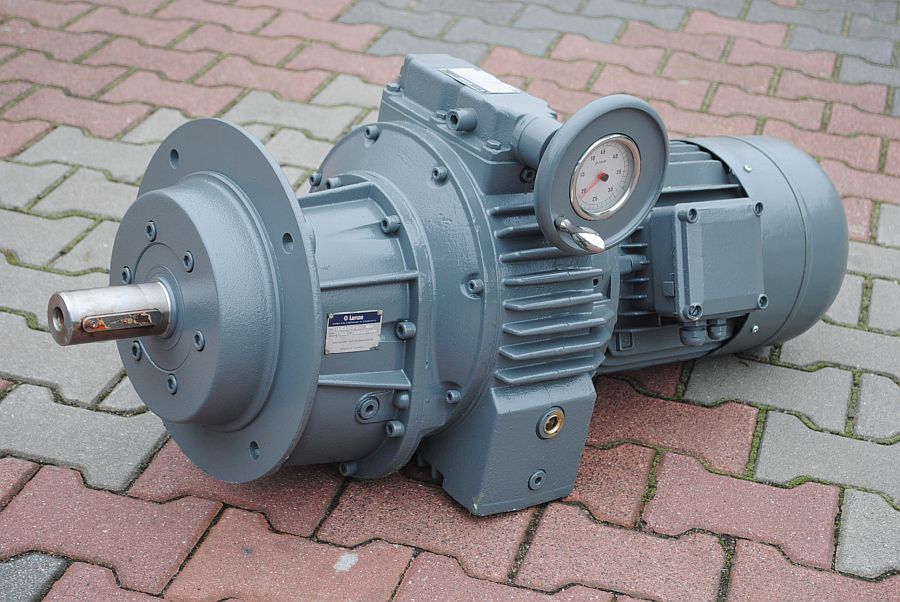 Motoreduktor 5.5kw. z regulacją 14-82obr.. hamulec - 6884847066 - oficjalne archiwum Allegro