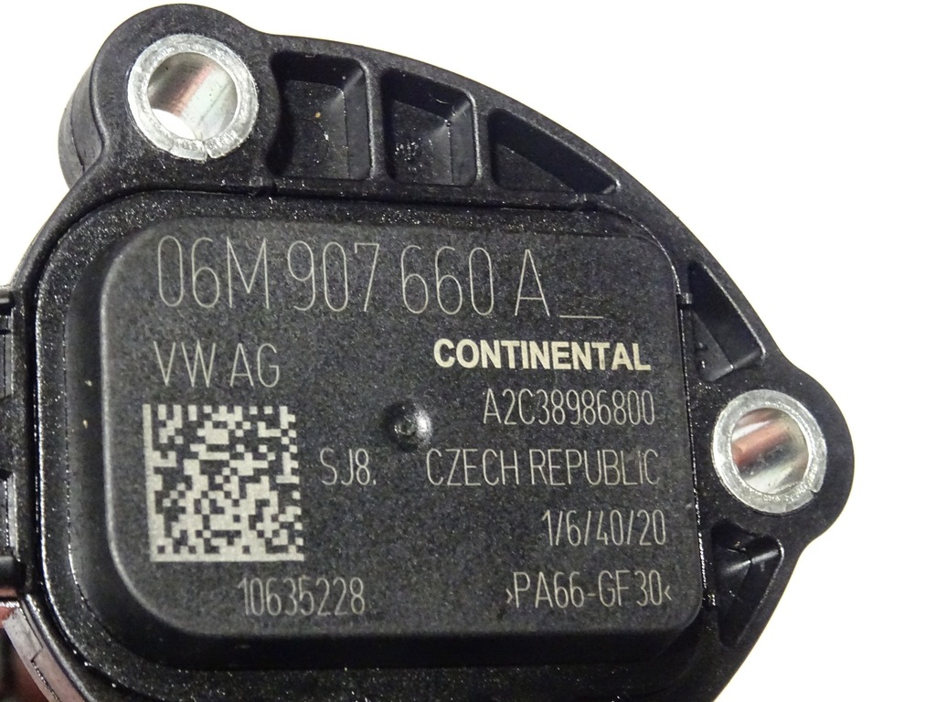 CZUJNIK POZIOMU OLEJU AUDI Q7 II 2 06M907660A - 13465793342 - oficjalne ...