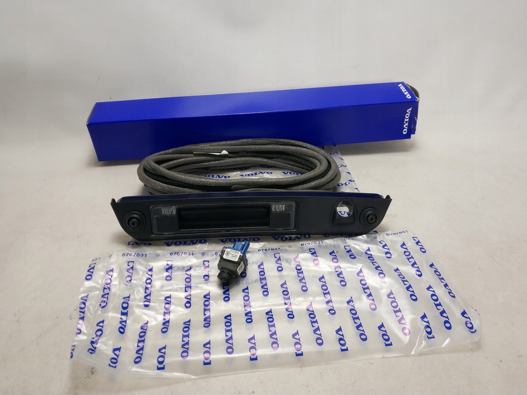 VOLVO XC40 KAMERA tył cofania wiązka klamka - 10721101154 - oficjalne ...