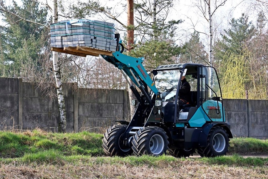 Ładowarka Schmidt 4350A budowalana udźwig 2t. miniładowarka kołowa 2024 ...