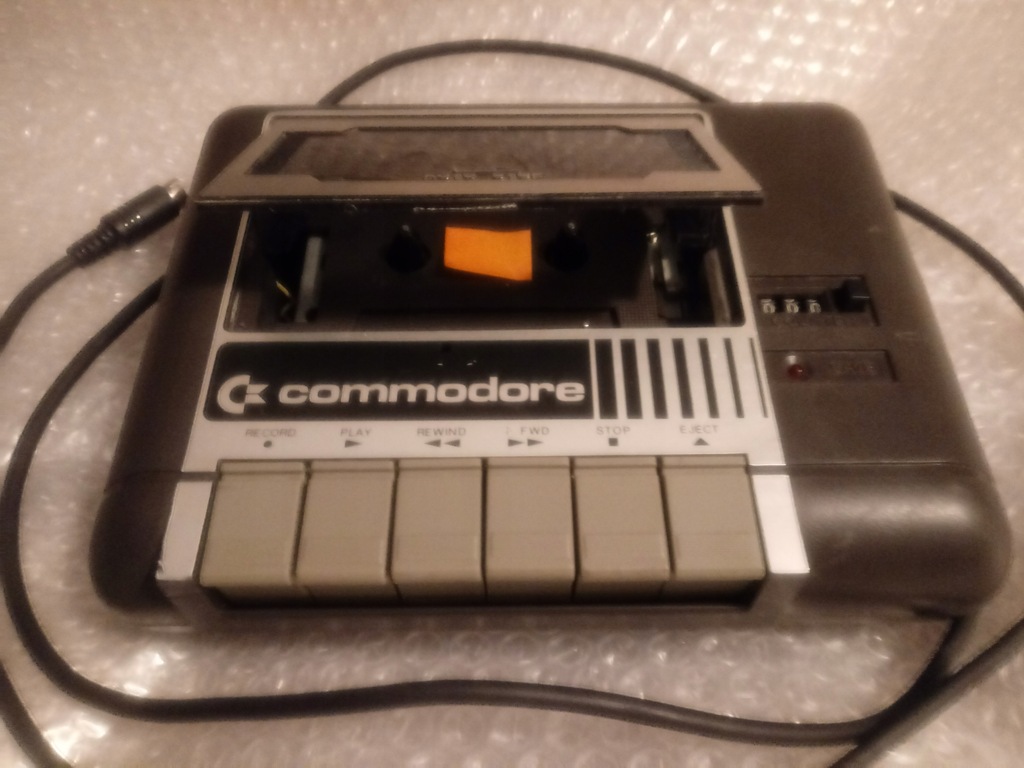 Magnetofon Commodore 1531 dla C16/C116/Plus4. - 11772715728 - oficjalne ...