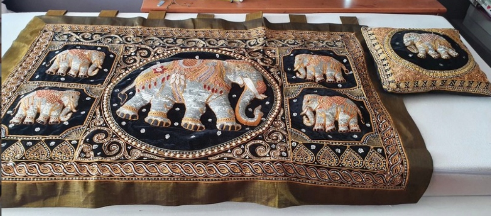 Makata ozdoba na ścianę + poduszka cekiny słonie - 11256245706 ...