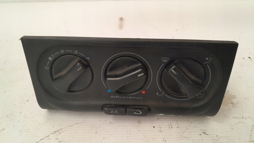 VW PASSAT B4 PANEL NAWIEWU KLIMATYZACJI 3A0819045C - 15418403990 ...