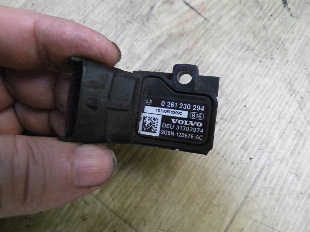 Volvo V60 S60 V70 III S80 II - Czujnik doładowania - 9546661558 - oficjalne archiwum Allegro