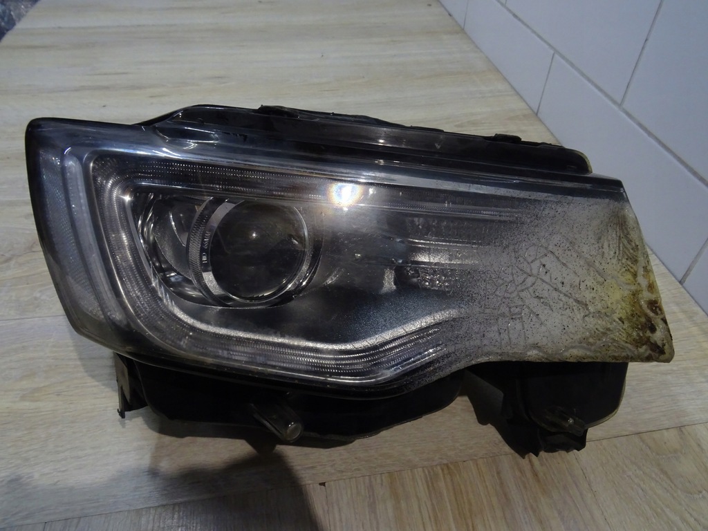 JEEP GRAND CHEROKEE WK2 Xen lampa prawa 68144708ad - 13539304137 ...