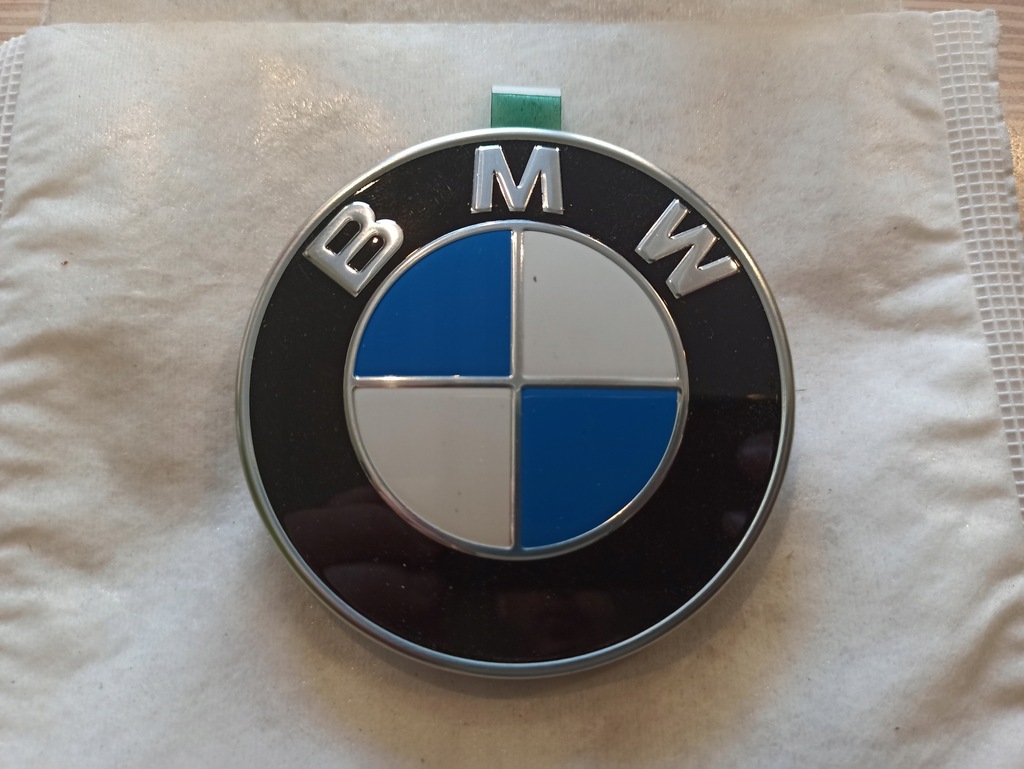BMW LOGO EMBLEMAT KLAPY TYŁ 51147463715 - 12021315705 - oficjalne ...