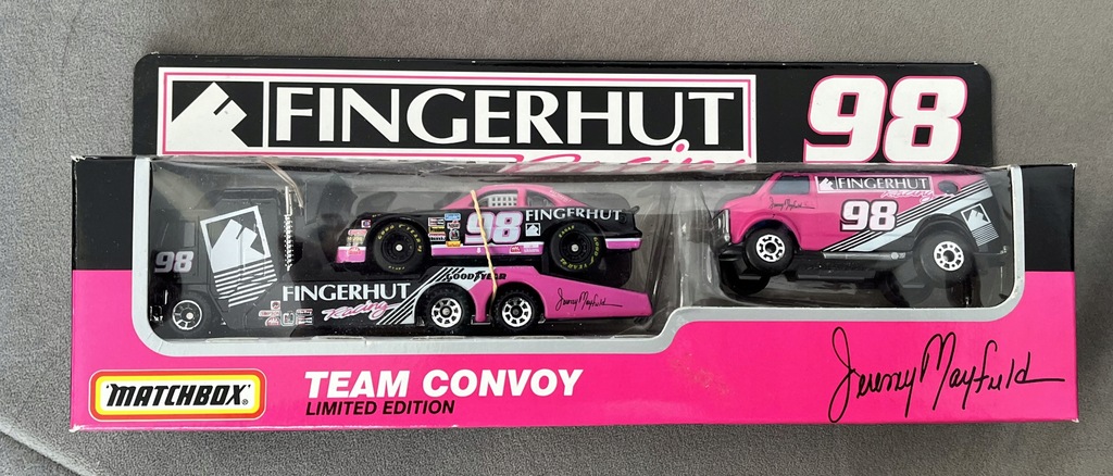 Matchbox Team Convoy Transporter Fingerhut - 13019640317 - oficjalne ...
