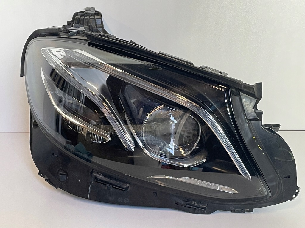 Lampa prawa Mercedes-Benz OE A2139062806 A2139062806KZ z modułami ...