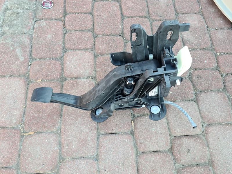 Pedał pedały sprzęgła Opel Insignia B 84393094 - 12099047092 ...