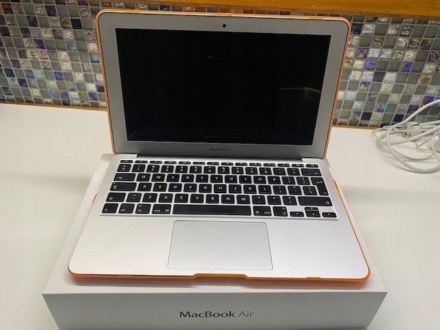 MACBOOK AIR A1465 2014 i5 4GB 11,6' 512SSD BIG SUR - 11643125532 ...