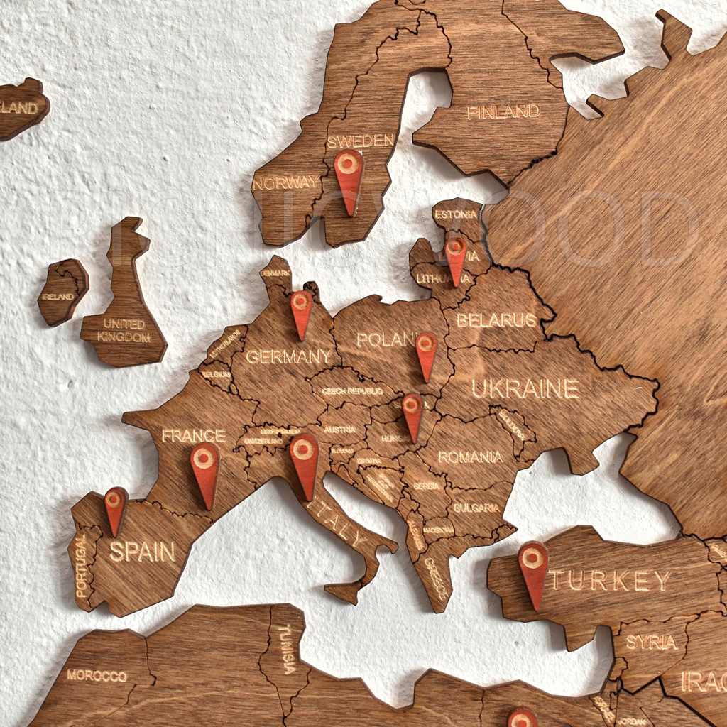Mapa Świata Na Ścianę Drewniana z Pinezkami Flagi - 14017475373 ...