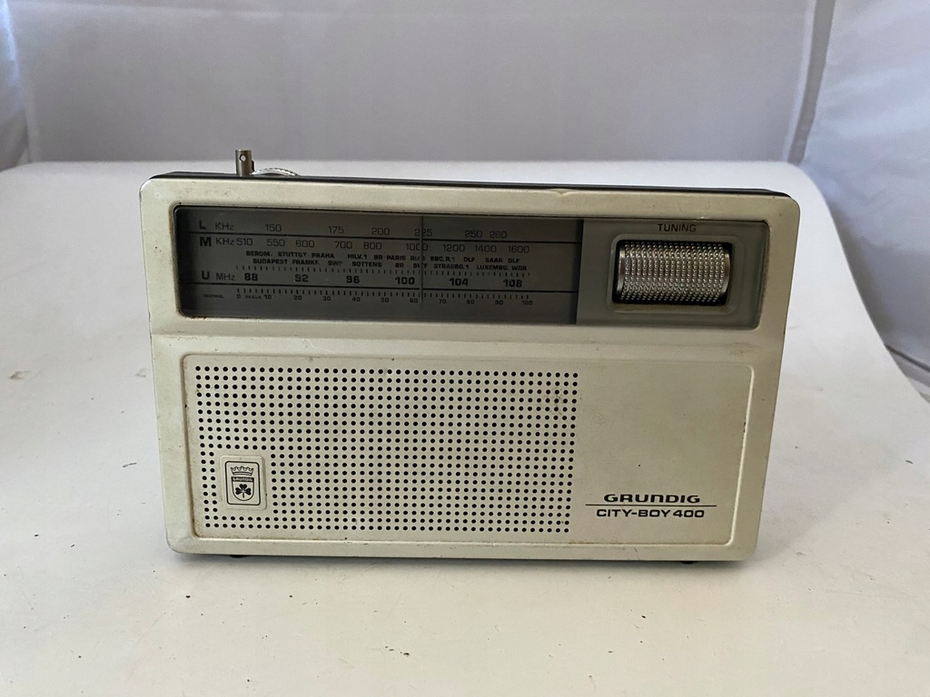 Radio Grundig City-Boy 400 - 13684460218 - oficjalne archiwum Allegro