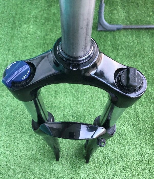 Amortyzator SR Suntour XCM HLO-DS 120mm koło 29 - 9304380431 ... Amortyzator SR Suntour XCM HLO-DS 120mm koło 29 - 9304380431 ...