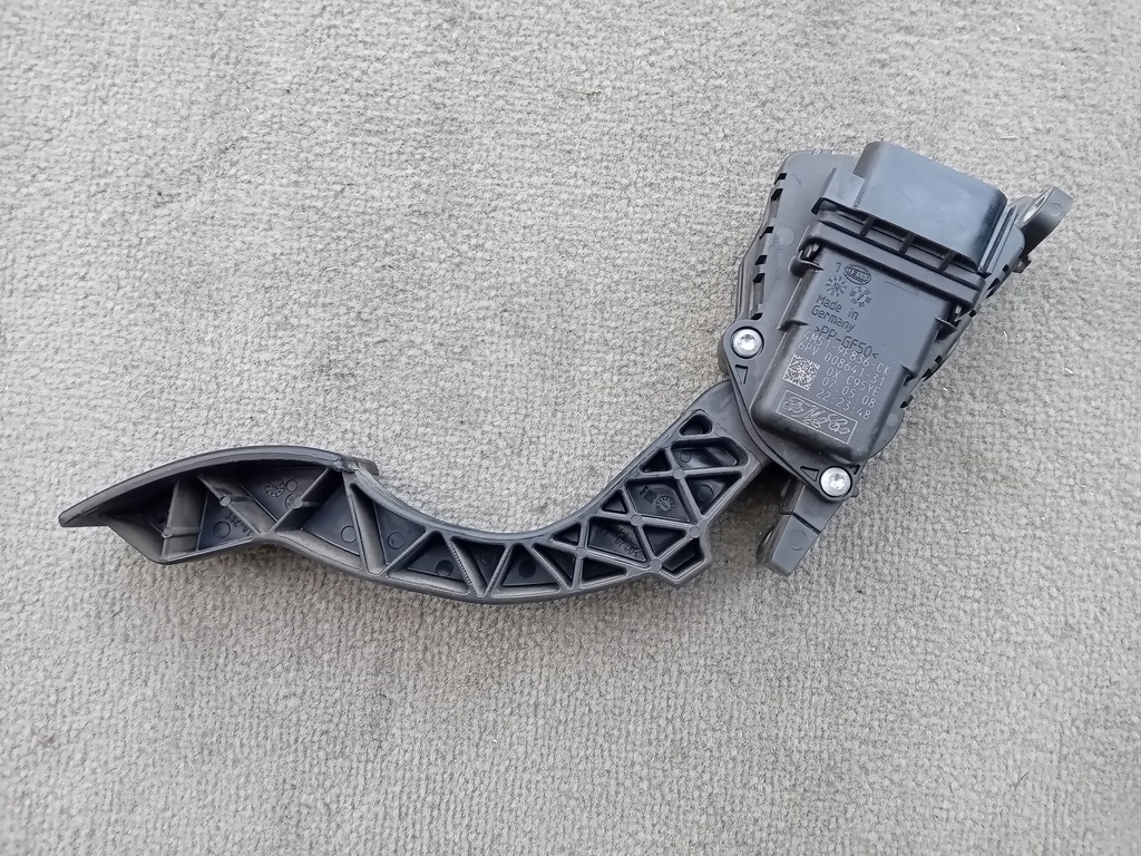 VOLVO V50 S40 II LIFT 2.0D 136KM PEDAŁ GAZY POTENCJOMETR SKRZYNIA AUTOMAT - 15330493814 ...