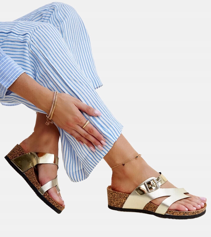 Hers Klapki damskie na koturnie złote metaliczne korkowe Kolor r. 36 - 15589502378 - oficjalne ...