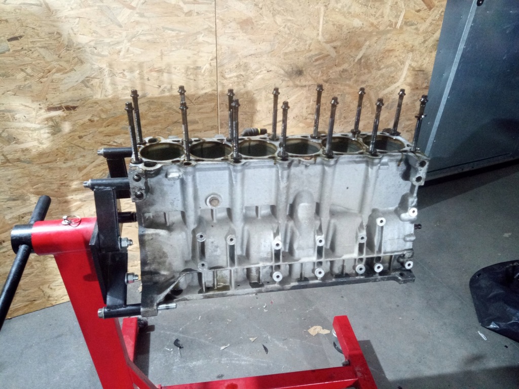 Blok silnika BMW E39 528i M52B28 M52 1xVanos 286S1 - 12772448258 ...