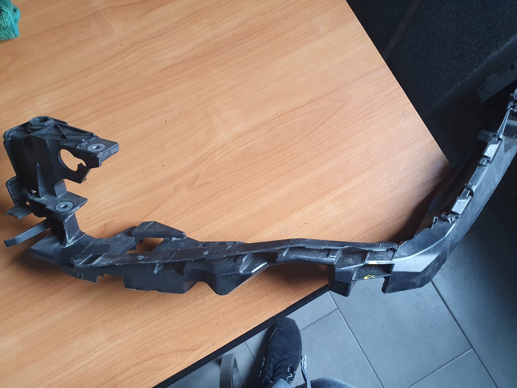 ŚLIZG MOCOWANIE LAMPY SEAT LEON 5F0807571C - 13311817461 - oficjalne ...