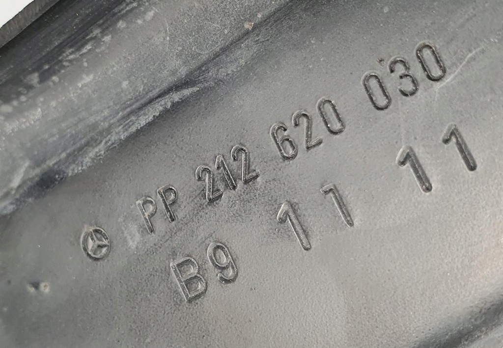 OKULAR WZMOCNIENIE PASA PRAWE MERCEDES W212 - 13119897614 - oficjalne ...