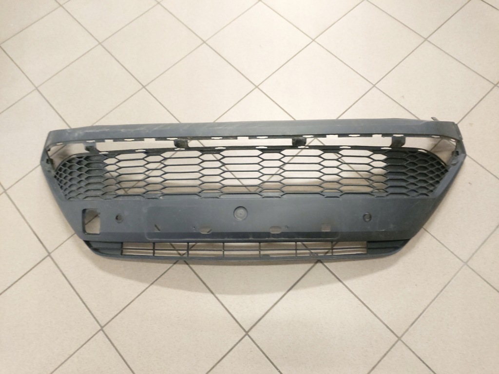 TOYOTA C-HR KRATKA ZDERZAKA PRZÓD 52129-F4010 - 13305701159 - oficjalne ...