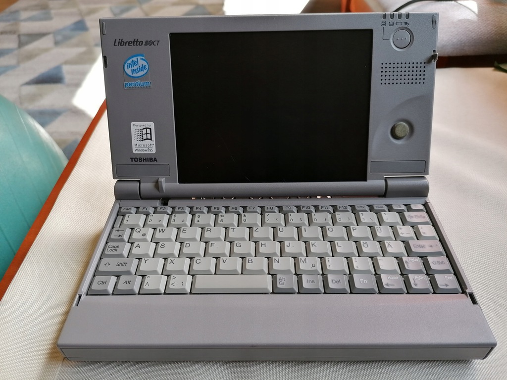 Toshiba Libretto 50 CT stary retro laptop - 12219501930 - oficjalne ...