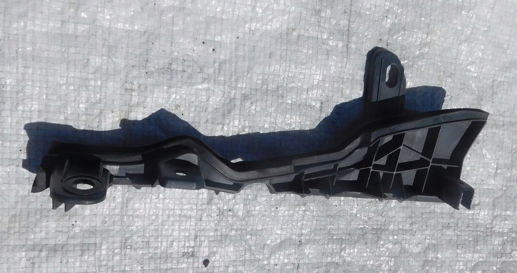 MERCEDES W213 Ślizg zderzaka A2138310400 PRZÓD - 6814351233 - oficjalne ...