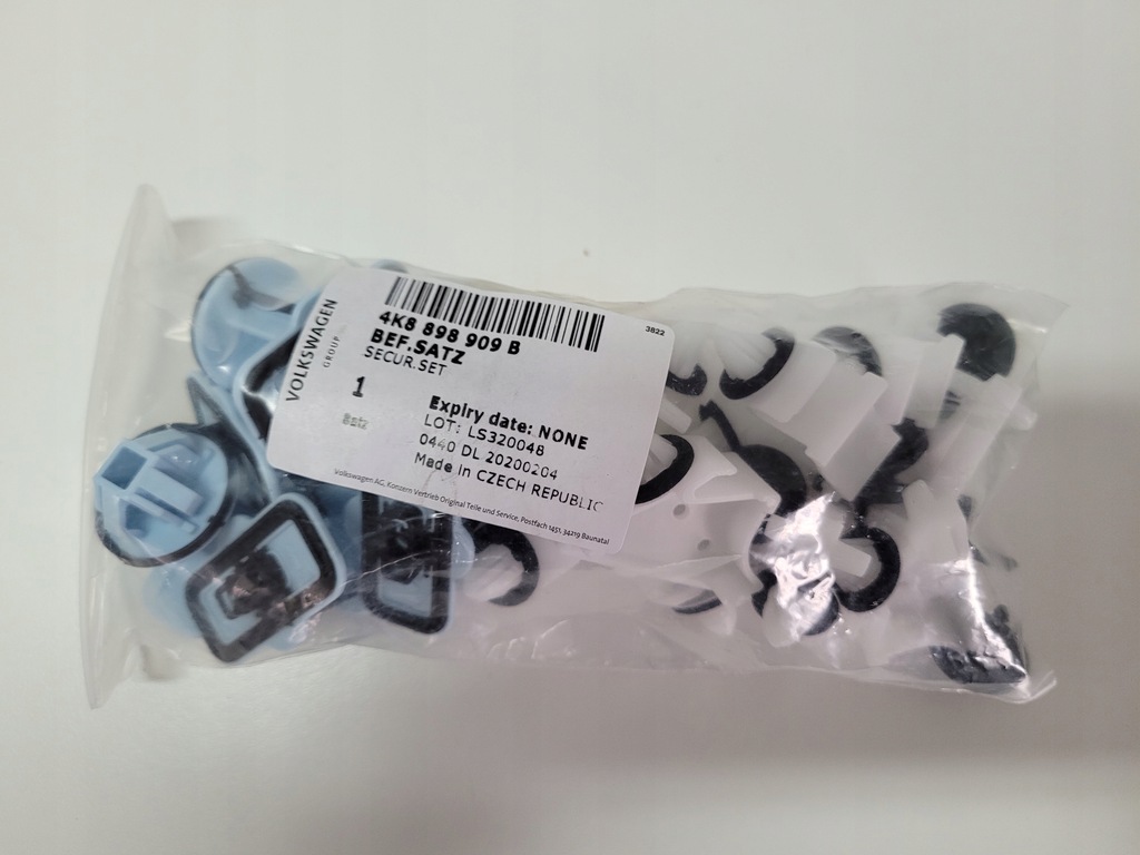 AUDI A6 A7 ZESTAW MONTAŻOWY PROGU 4K8898909B - 12786273800 - oficjalne ...