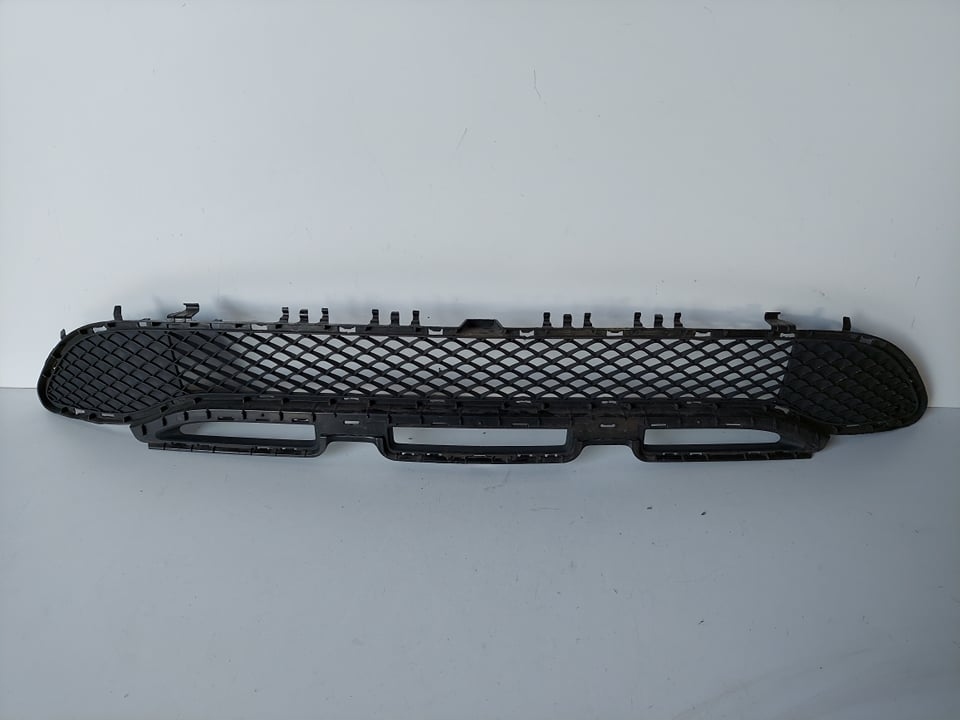 MERCEDES GLA LIFT W156 KRATKA ZDERZAKA ŚRODKOWA - 11129539926 ...